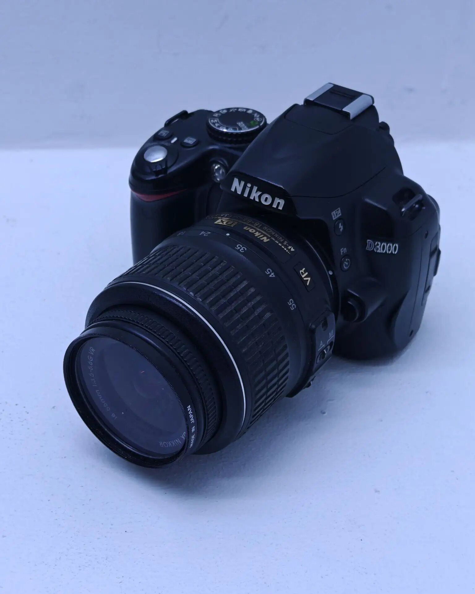 Фотоаппарат Nikon D3000 Kit AF-S DX NIKKOR 18-55mm f/3.5-5.6G VR, черный