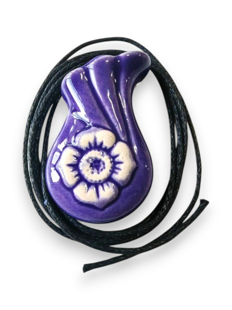 Аромакулон сиреневый керамический со шнурком, цветок, 1 шт.