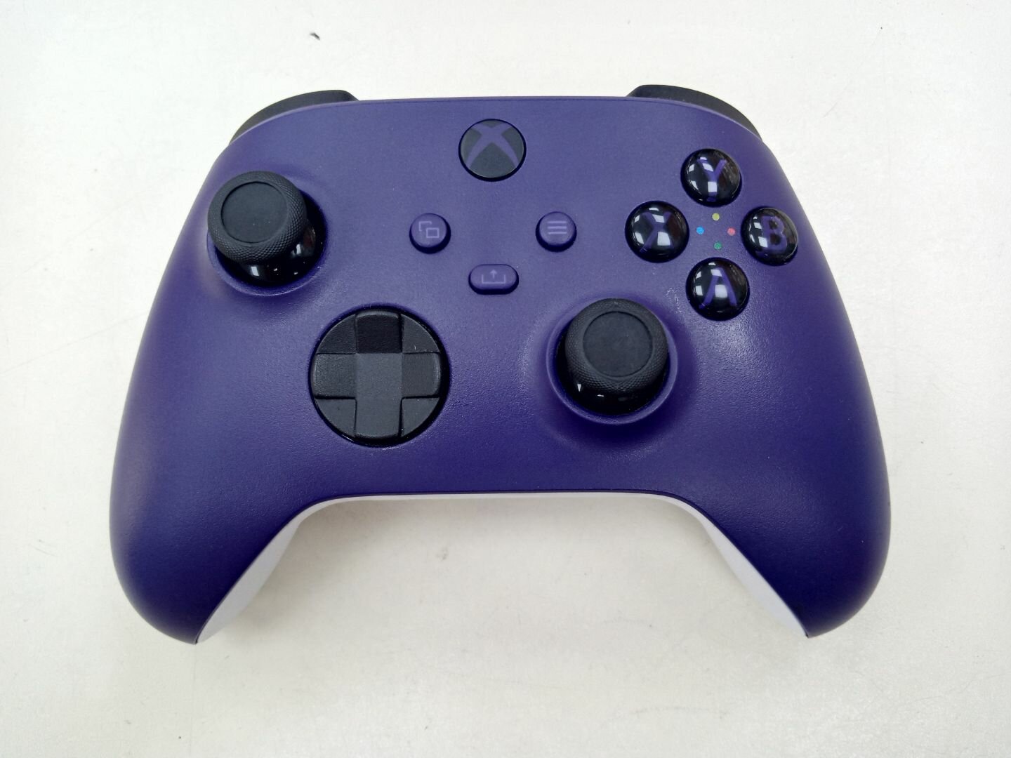 Оригинальный Геймпад беспроводной Xbox Series Wireless Controller (S/X/ONE/PC) Astral Purple - Фиолетовый - Б/у уценка