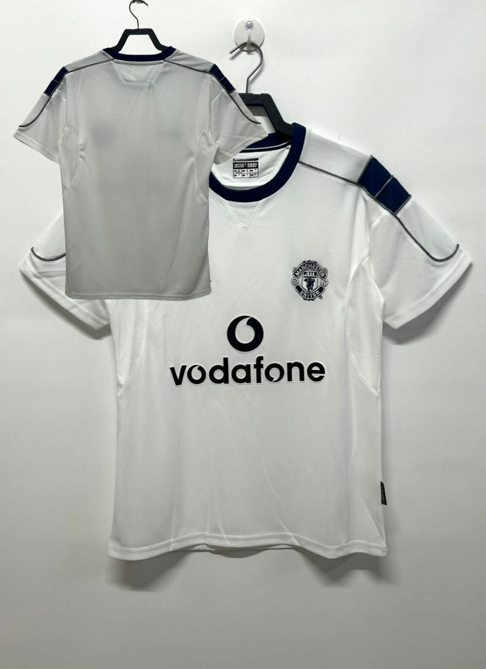 Ретро: Форма футбольная 2000-01 Манчестер Юнайтед Белая лига с короткими рукавами