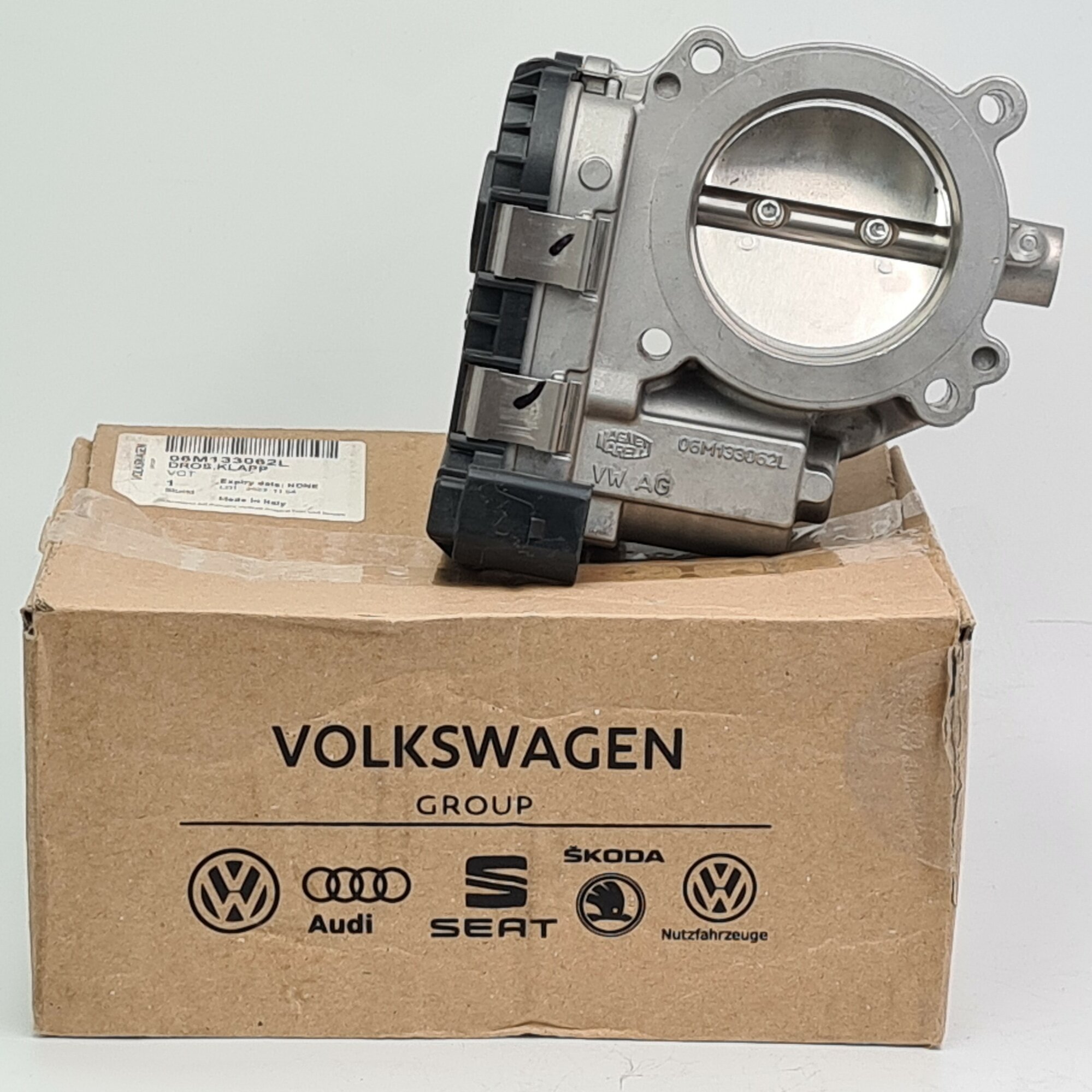 Дроссельная заслонка VAG 06M133062L ( 06M 133 062 L ) для AUDI, PORSCHE