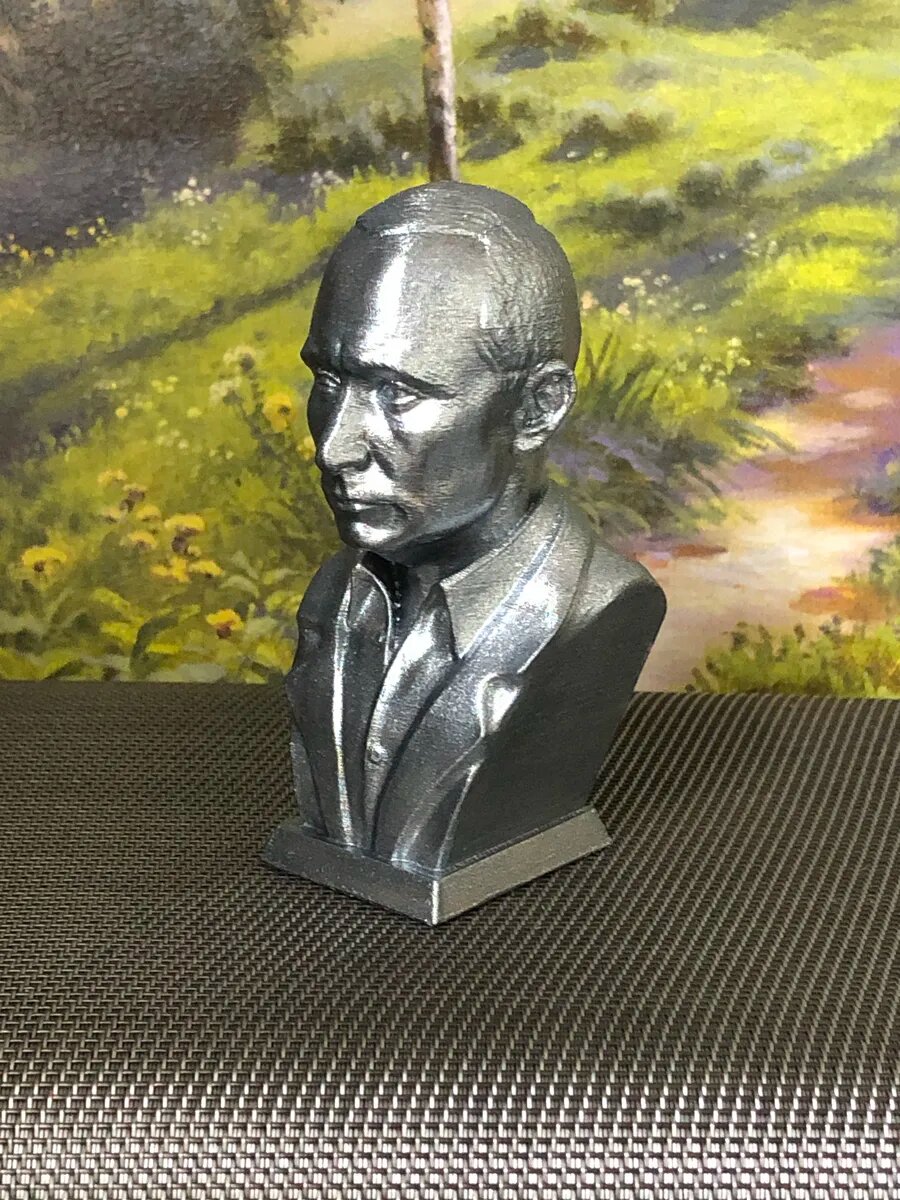 Статуэтка Бюст В. В. Путина 11 см. под серебро