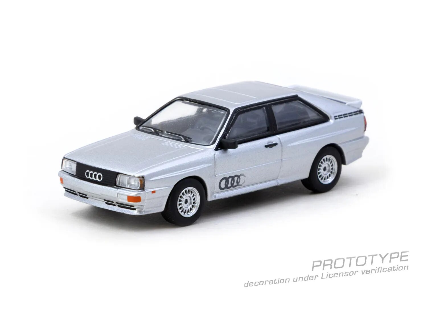 Коллекционная модель Audi Quattro Silver Diecast 1:64 от Tarmac Works