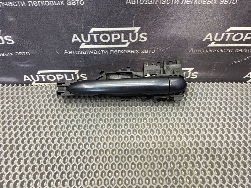 Наружная ручка двери Правый Передний Renault Megane 2008 (1.5 K9K) Б/У с пробегом Арт. 15931