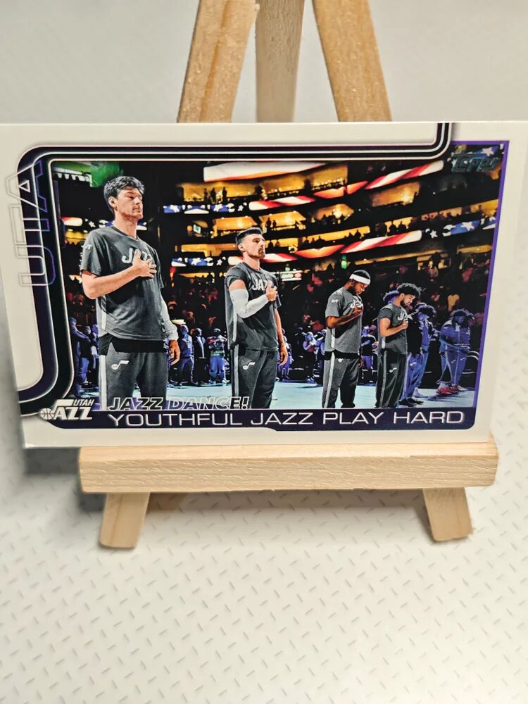 Коллекционные карточки Topps NBA по баскетболу