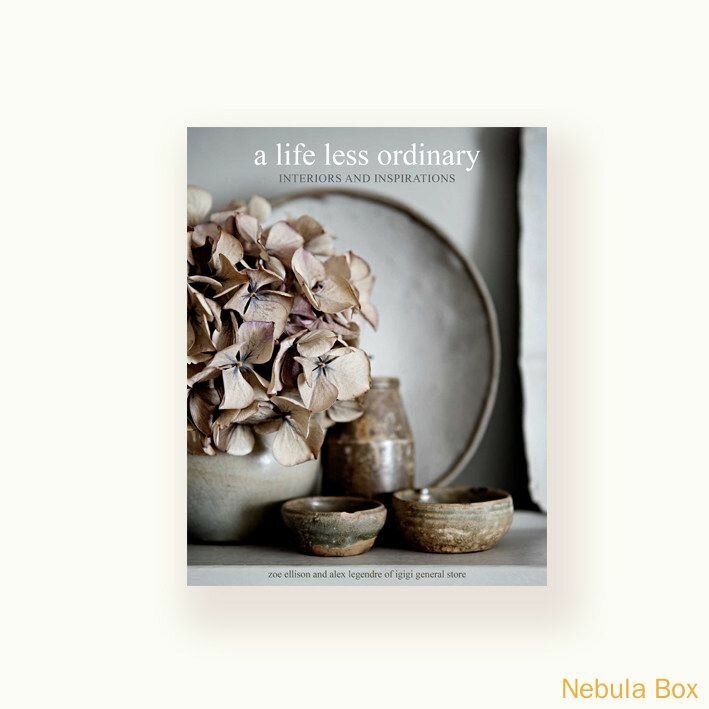 Артбук "A Life Less Ordinary", дизайнерская обложка, твёрдый переплёт