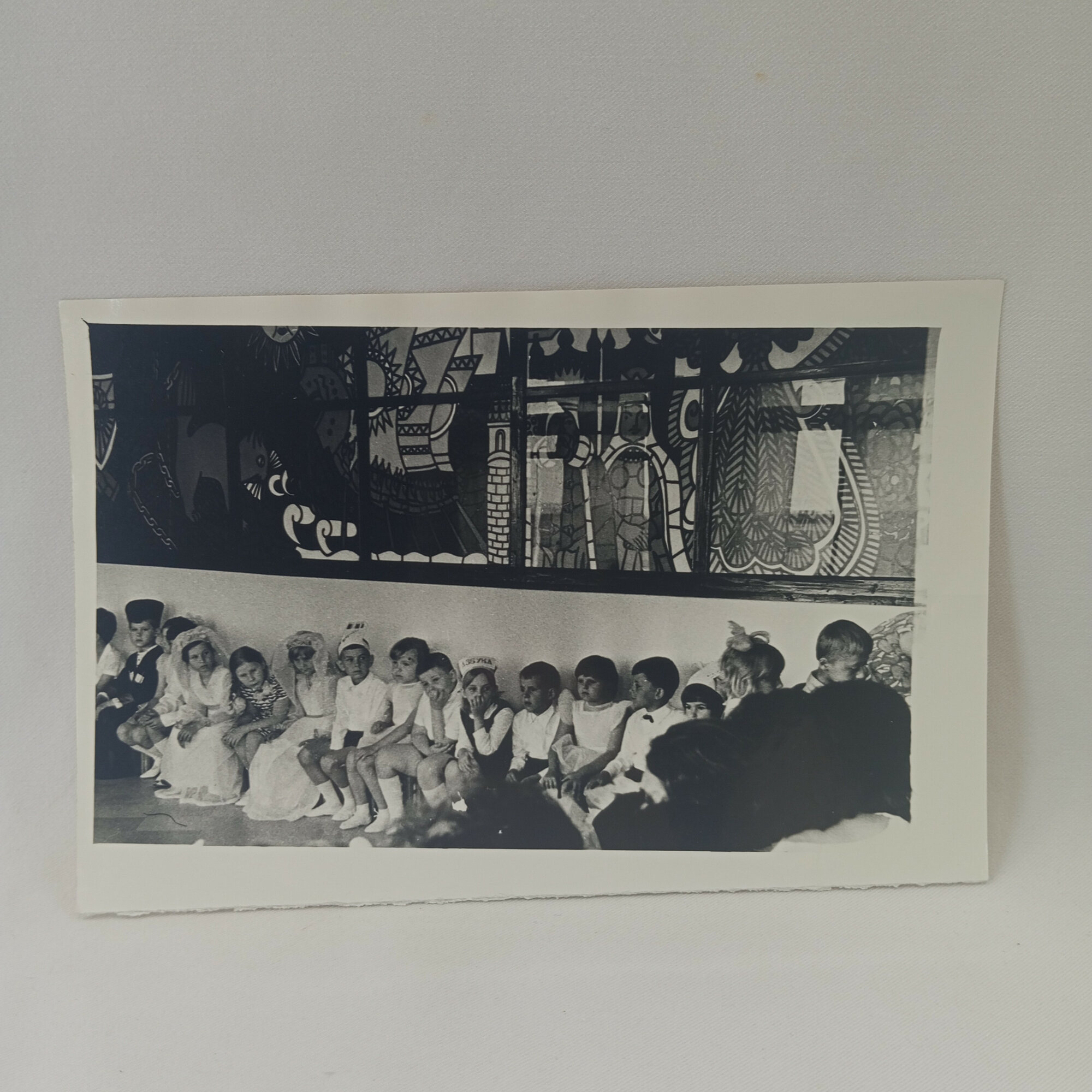 Фотография винтажная, СССР. Черно белый снимок детского утренника, любительская печать