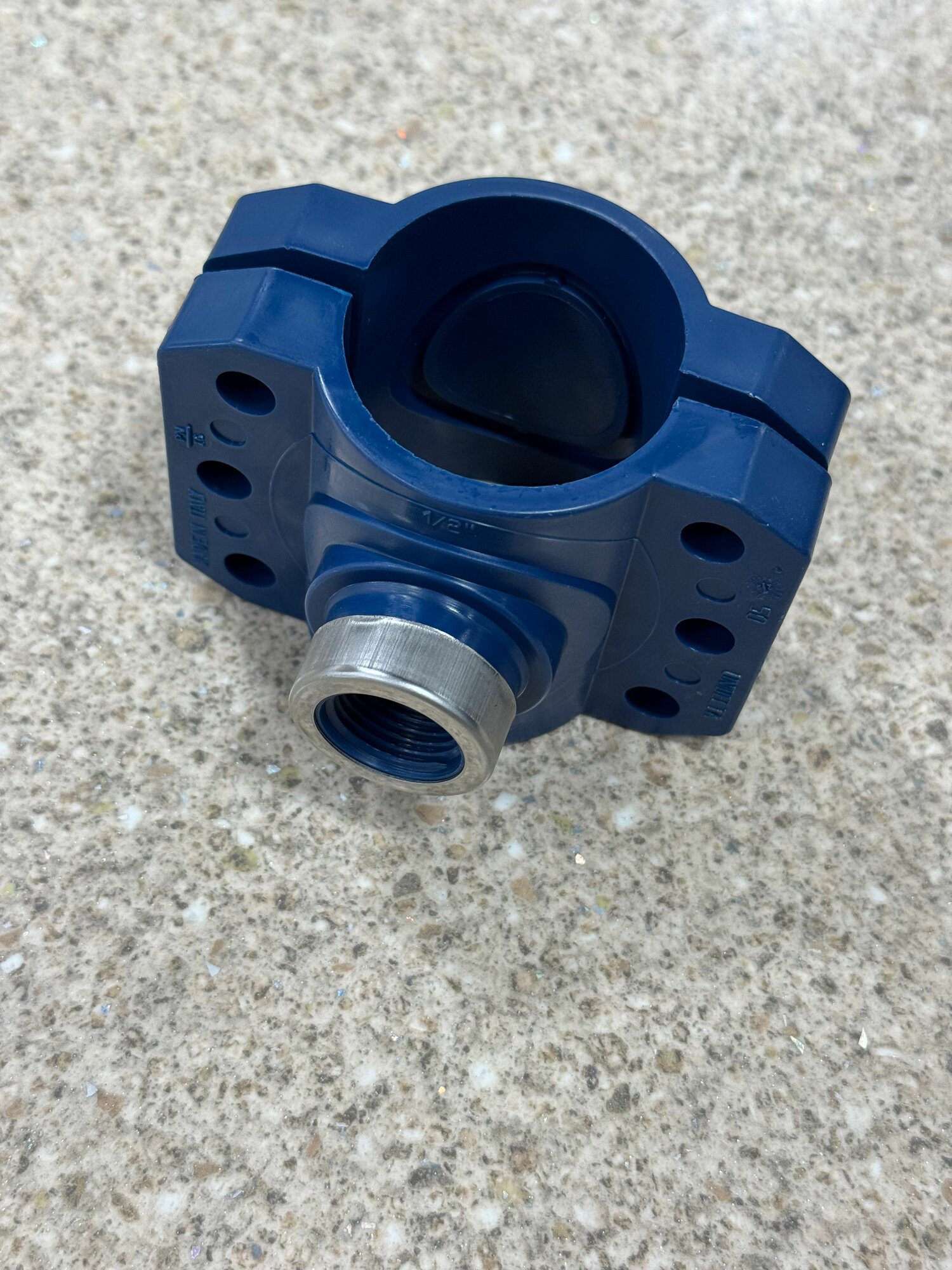 Седло врезное Unidelta 50х1/2" (хомут-врезка)