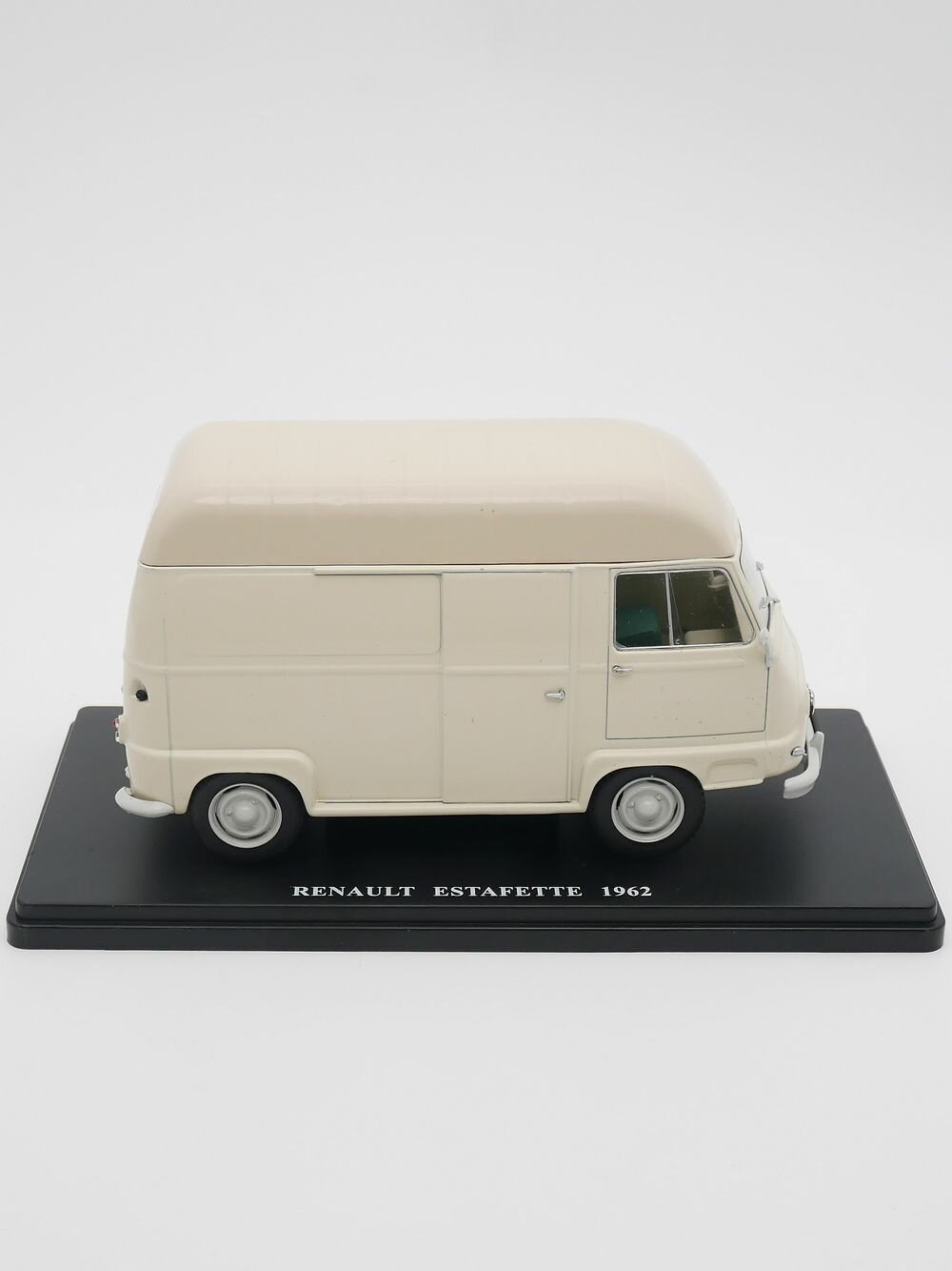 Ixo 1:24 Hachette Французский автомобиль Renault Модель из сплава Металлическая игрушечная машинка