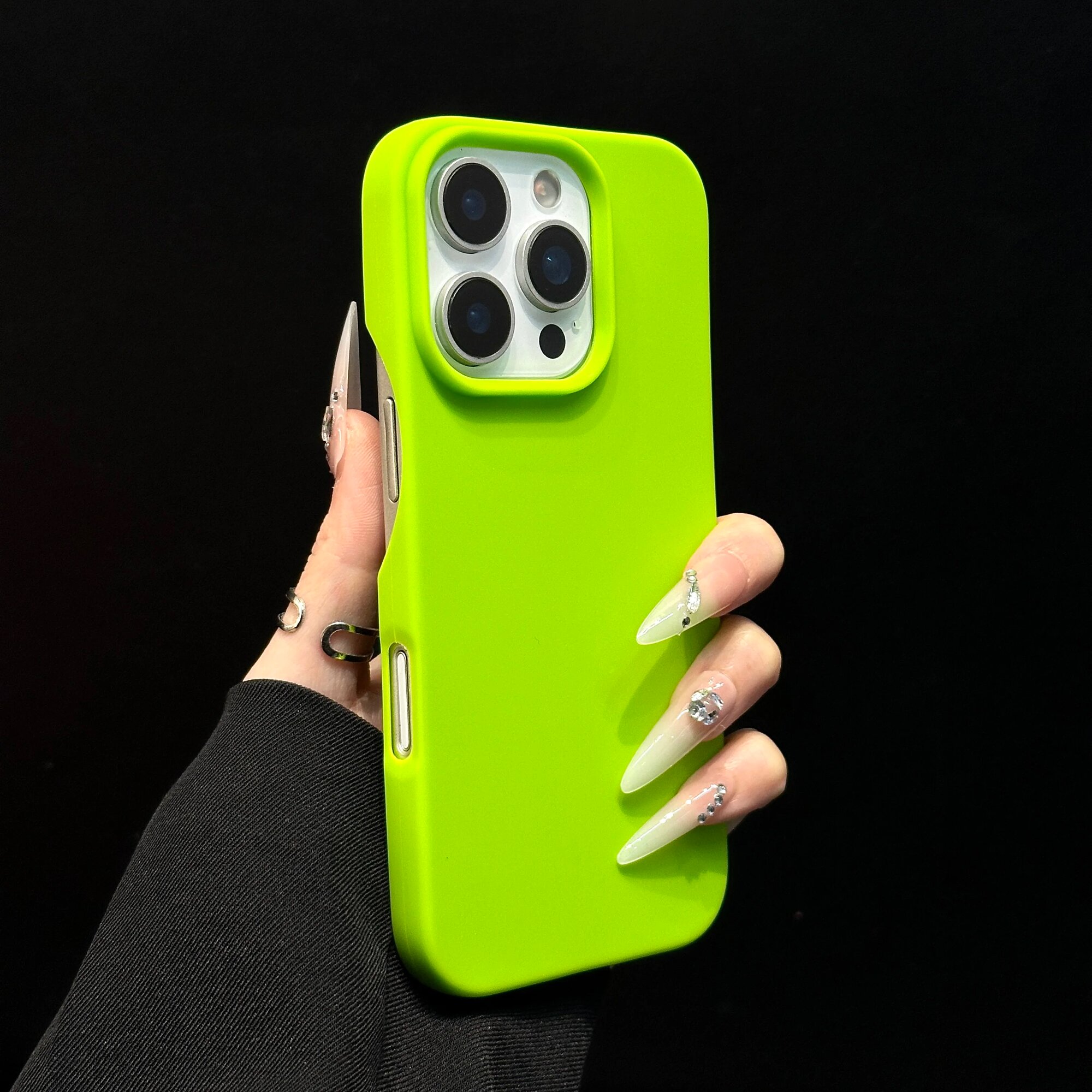 Зеленый чехол для iPhone 13, Bright Green, силикон