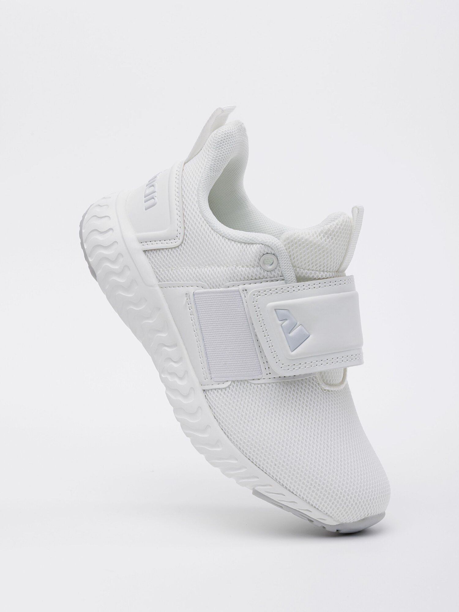 Кроссовки Весна-лето 2026