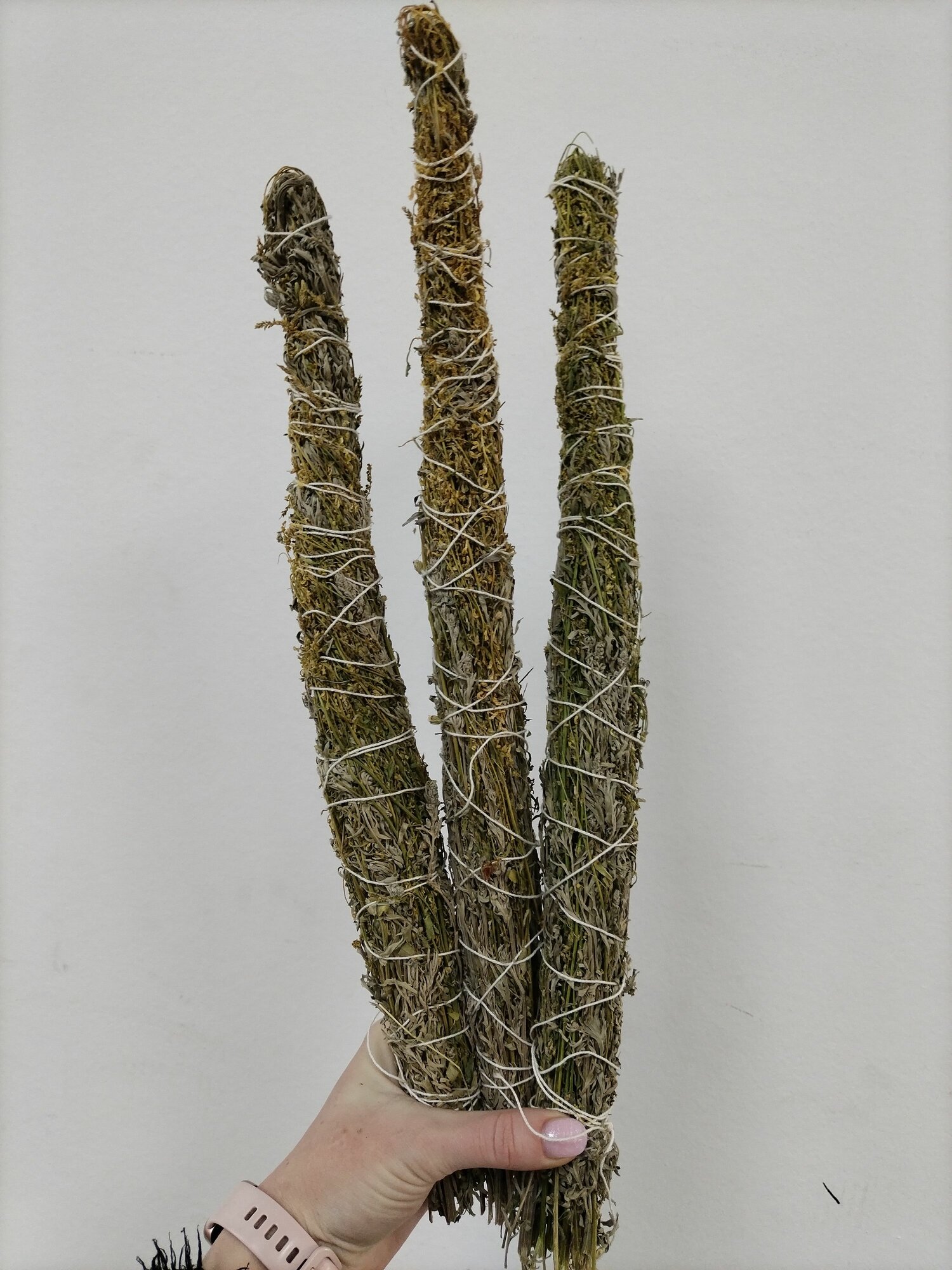 Полынь+донник. Набор из трех скруток для окуривания помещений, мыловарения, банной запарки, создания свечей, композиций