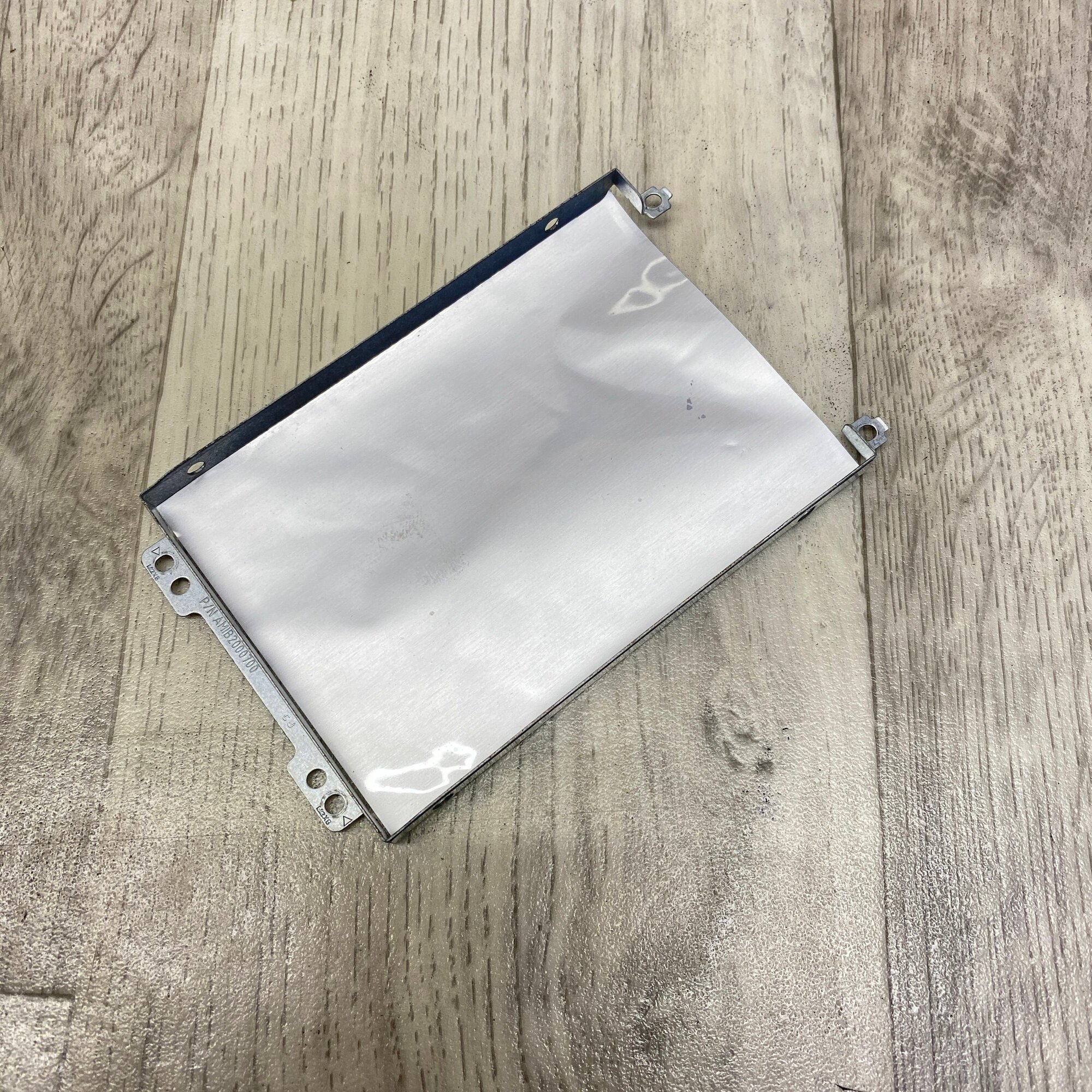 Салазки Lenovo IdeaPad Gaming 3 15IMH05