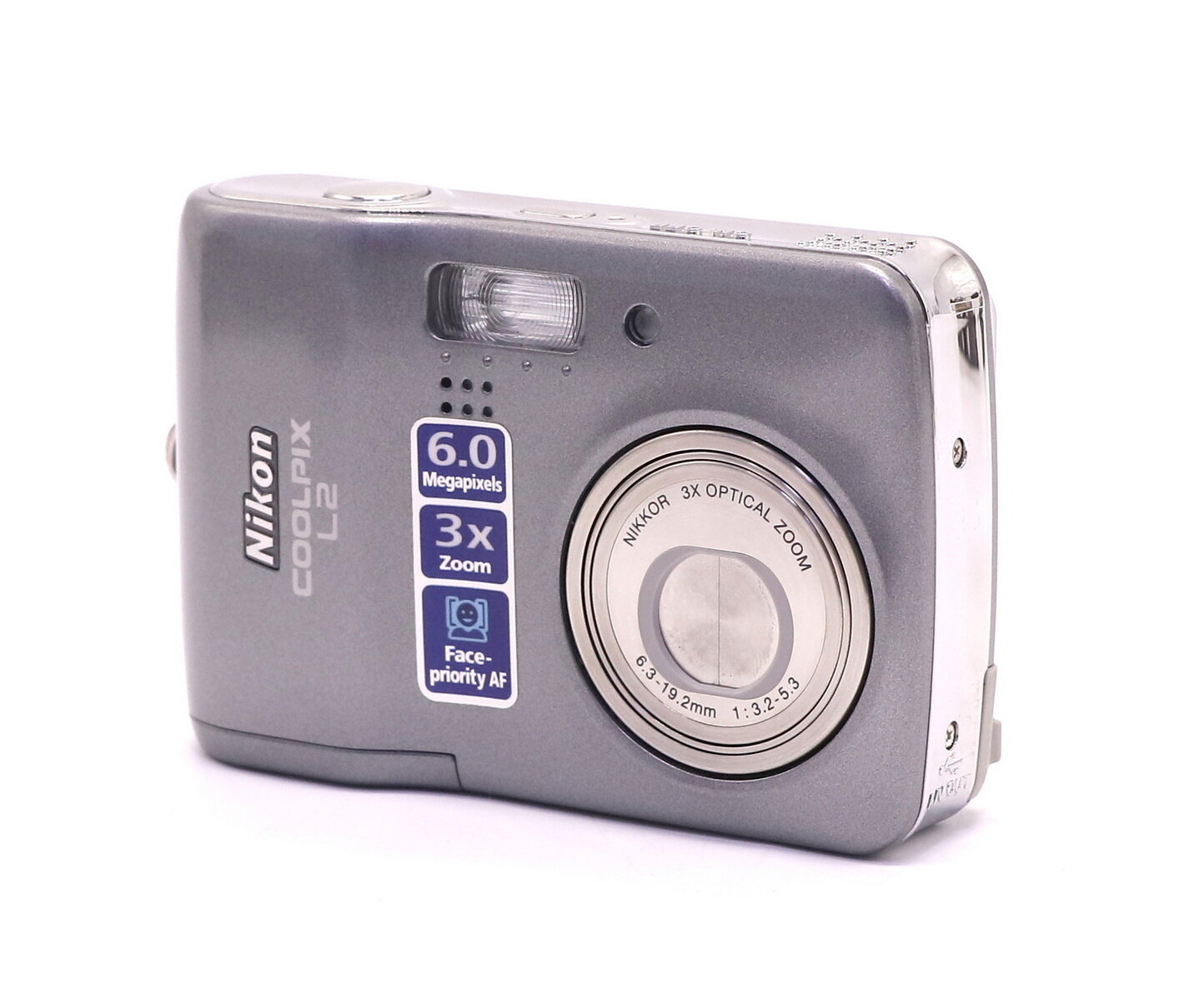 Компактная цифровая фотокамера Nikon Coolpix L2