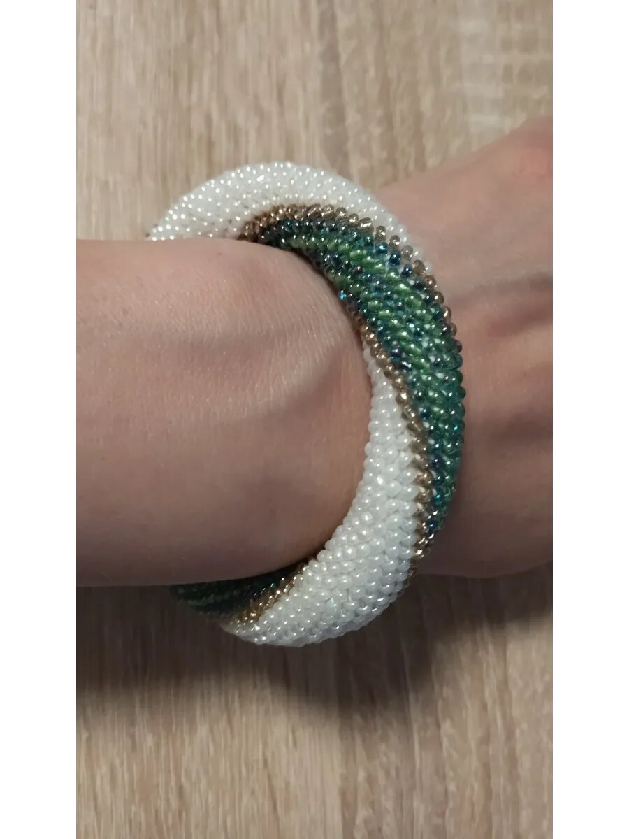 Браслет, бисер