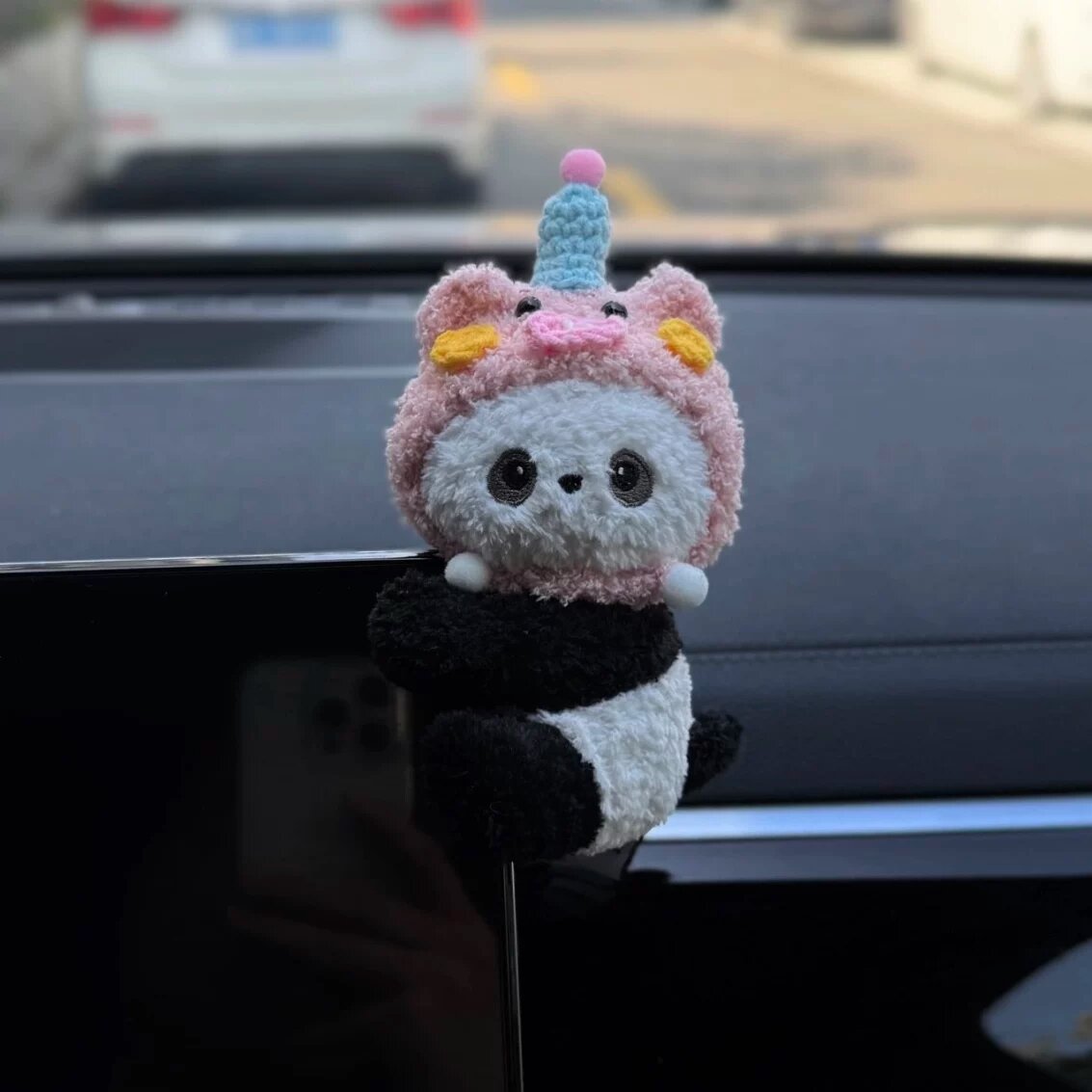 Клип со свинкой и пандой для автомобильной панели приборов