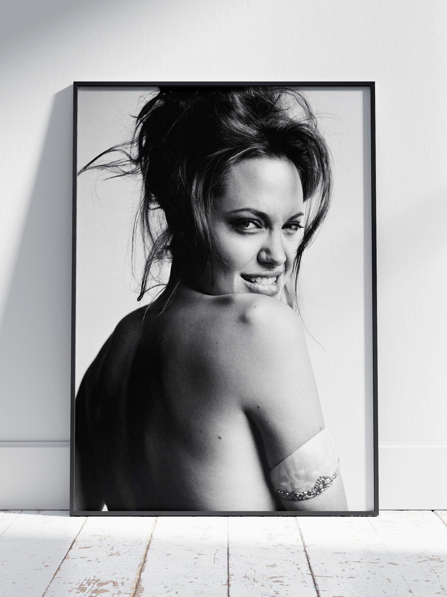 Плакат на стену для интерьера Анджелина Джоли (Angelina Jolie 33) - Постер по актеру фильма, кино, сериала формата A3 (30x42 см)
