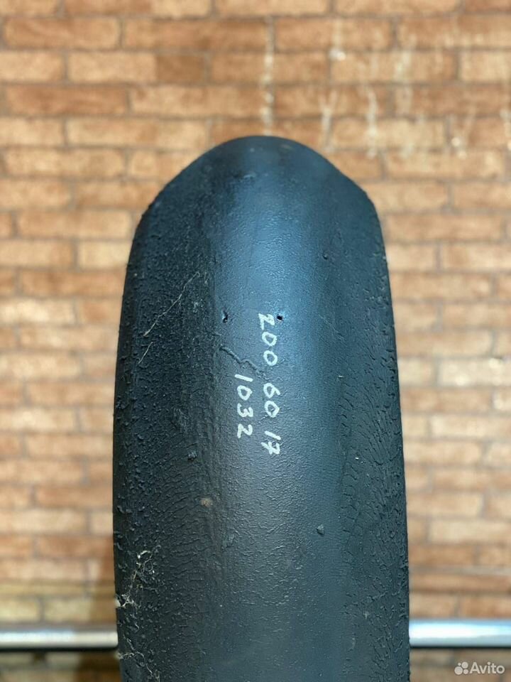 Слик 200/60 R17 Pirelli Diablo SuperBike No1032