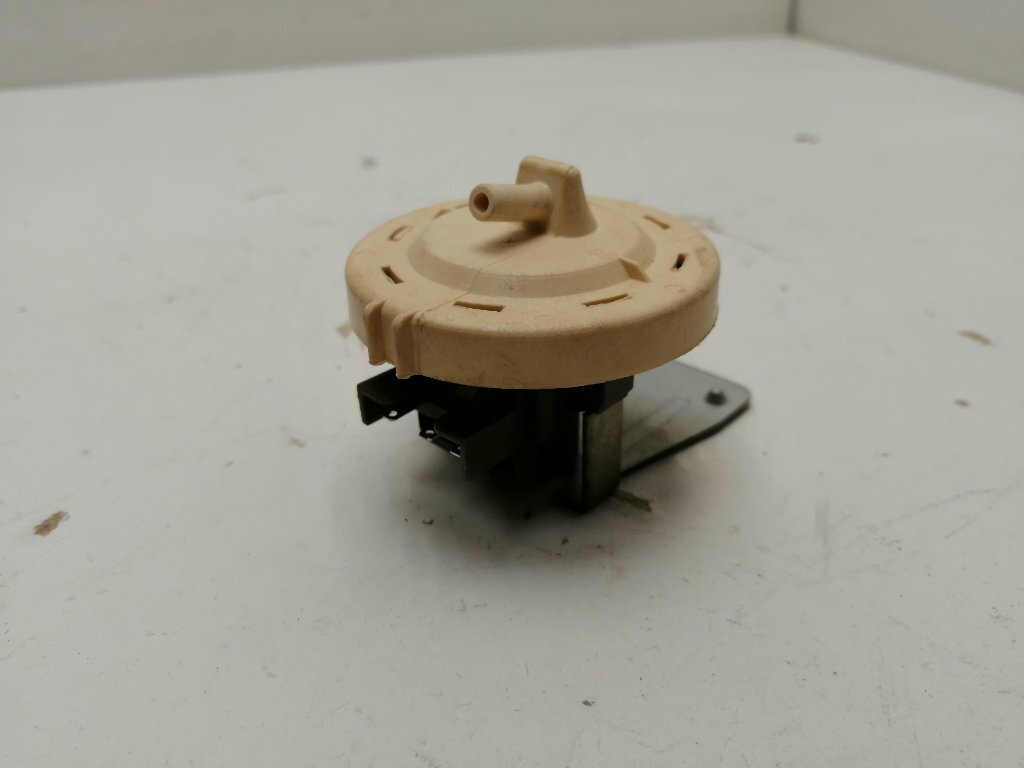 F1081ND5 кт103 Датчик уровня воды для стиральной машины LG F1081ND5 б/у