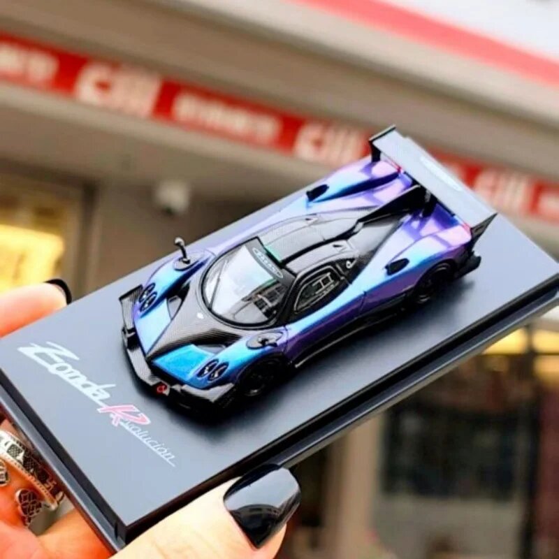 Модель автомобиля MASSDI Zonda Revlucion REV Chameleon 1:64