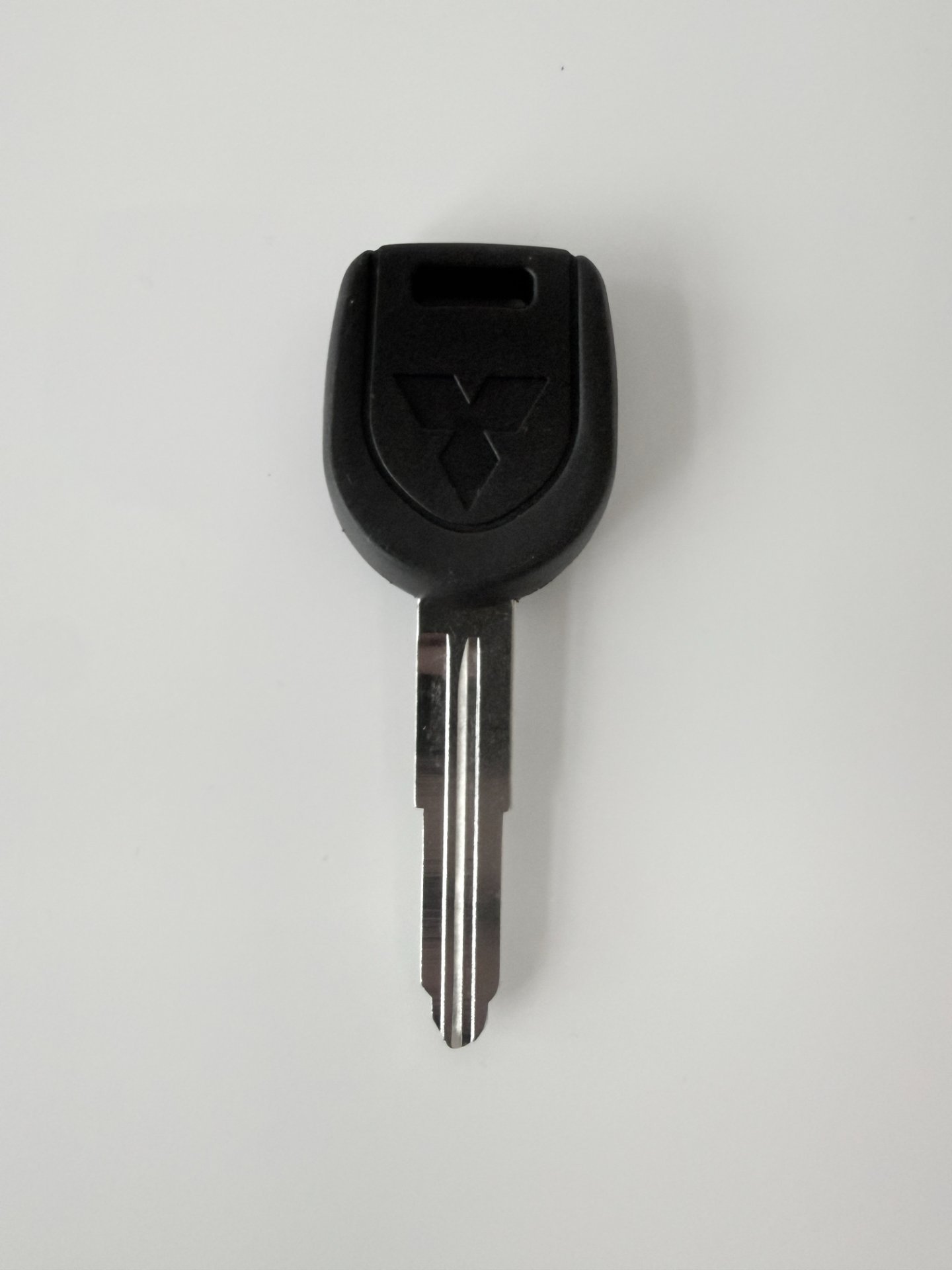 Ключ зажигания в сборе с чипом ID46 Mitsubishi Lancer, Outlander, ASX, Pajero, Colt, лезвие MIT11R правая сторона, TK-MITSUBISHI-10
