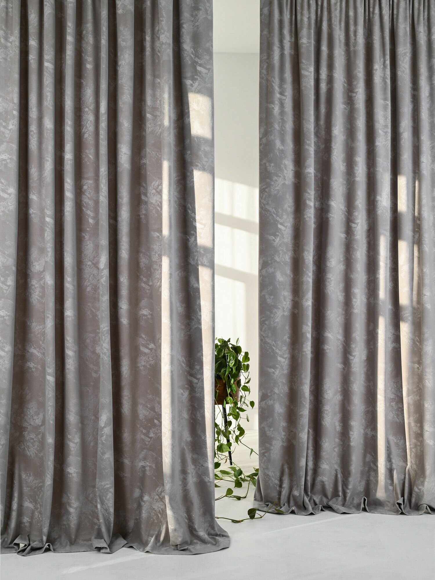 Шторы мраморный бархат, антикоготь серый 300х270 см, 2 полотна, (каждое 150х270 см), Evrika Home (Erika Home)