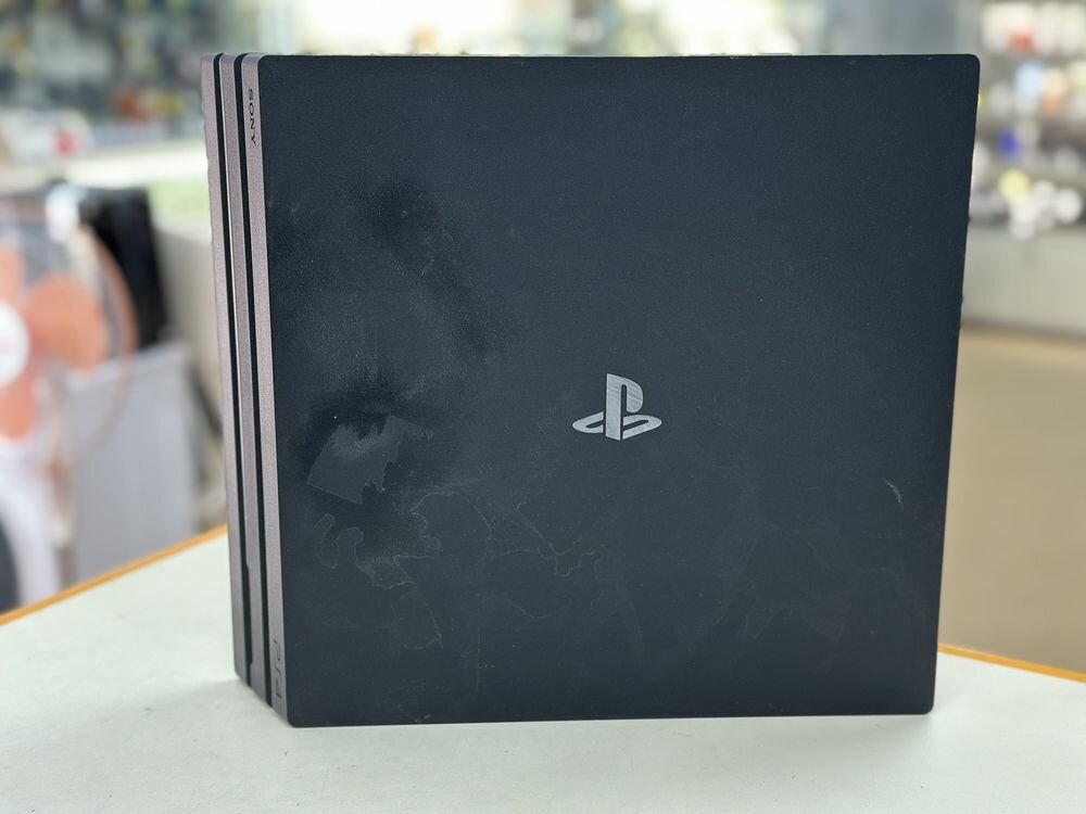 Игровая приставка Sony PlayStation 4 Pro 1 Tb (Б/У) Уценка