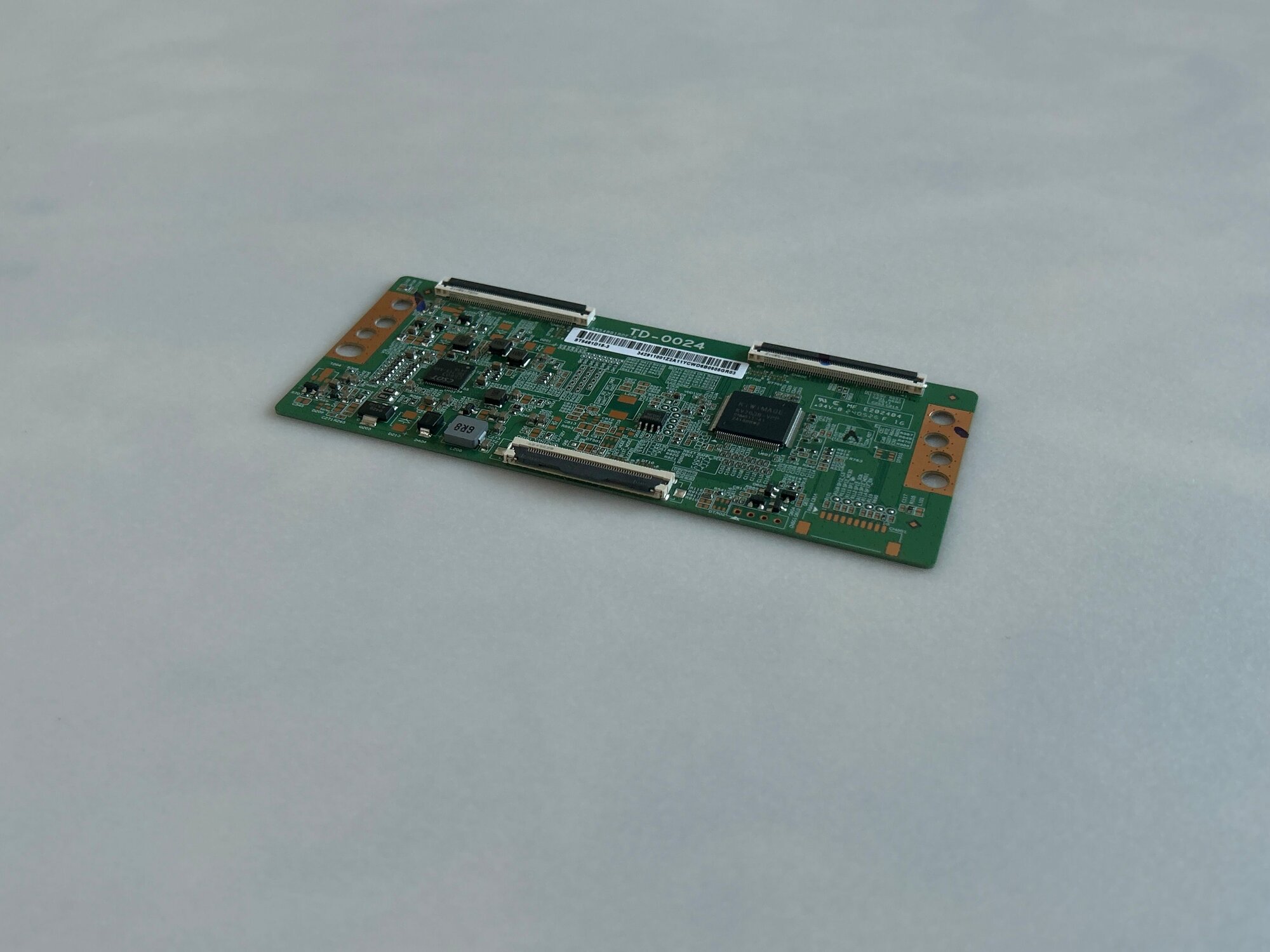 Плата T-Con (ST5461D18-3), для ТВ Яндекс ТвСтанцБейсиксАлисой YAGPT55