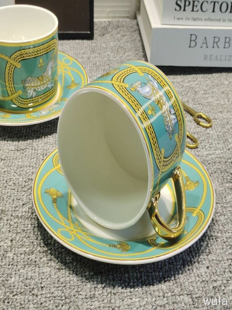 Чашки с блюдцами и ложками, стиль Hermes, 200 мл, 6 шт, бирюзовые с золотым узором, для дома и подарка, сервиз — фото 1