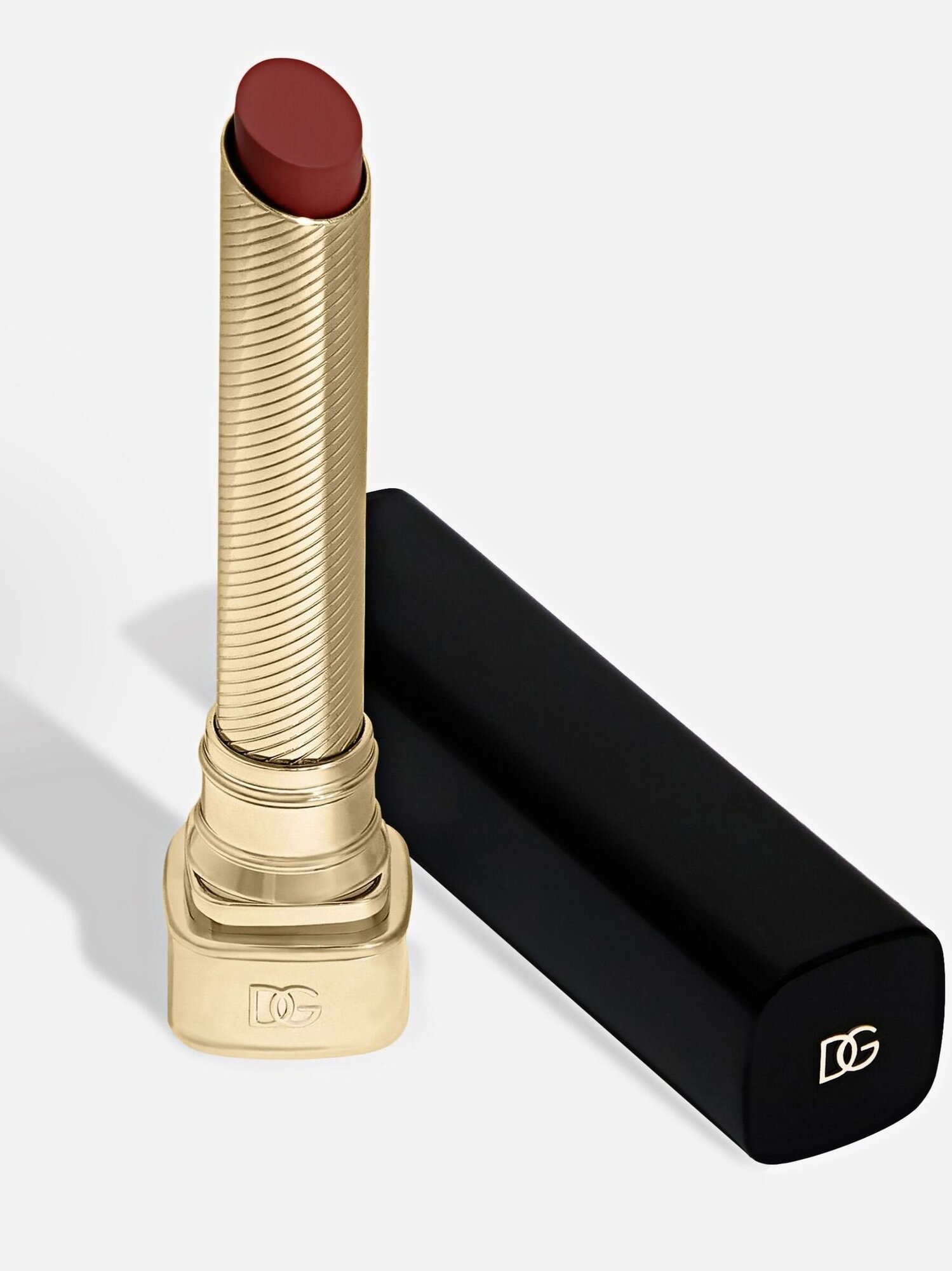 Помада Dolce&Gabbana My Comfy Matte, матовая, увлажняющая, 8г, цвет 520