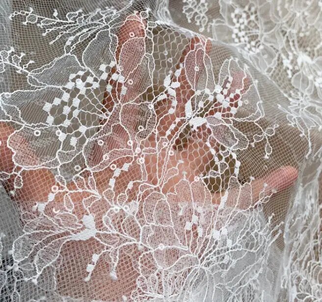 Кружевная ткань R SMEALE белая 145см 1Meters, Off white Add sequin