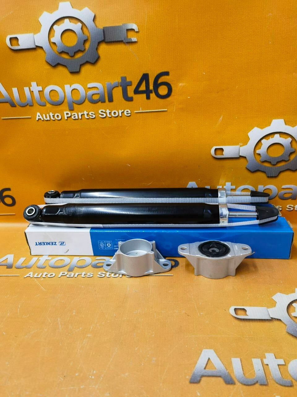 Амортизаторы задние с опорами Форд Куга Ford Kuga 2008-. Zekkert Германия комплект