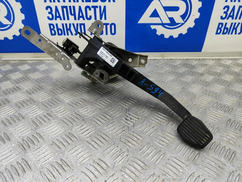 Б/У Педаль сцепления Ford Focus 3 / Форд Фокус 3 1.6 PNDA 125 Л.С. хэтчбек 2012