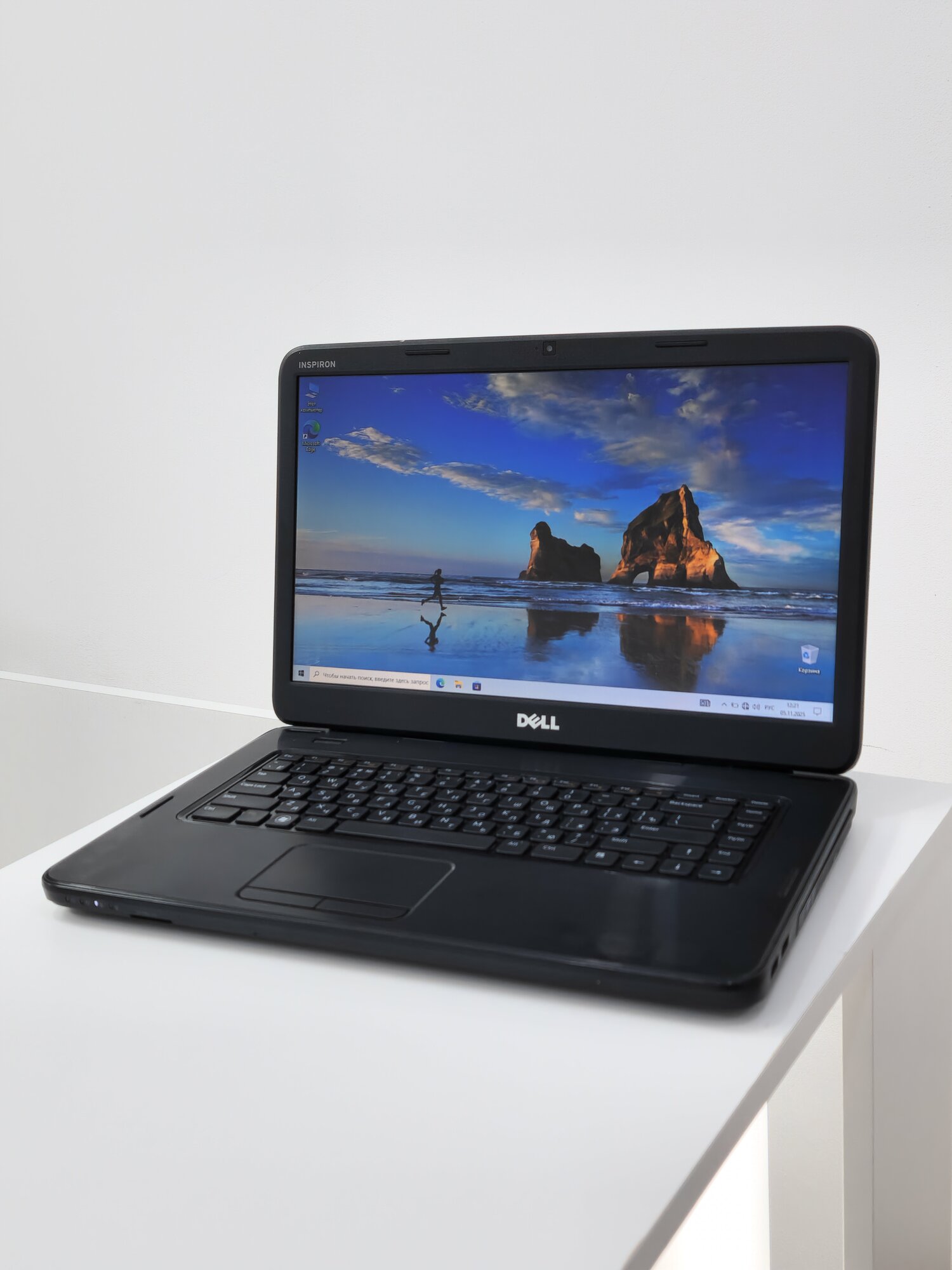 Ноутбук Dell 15.6″ / Intel Pentium P6200 / 8 ГБ DDR3 / SSD 120 ГБ + HDD 500 ГБ / Windows 10 Pro