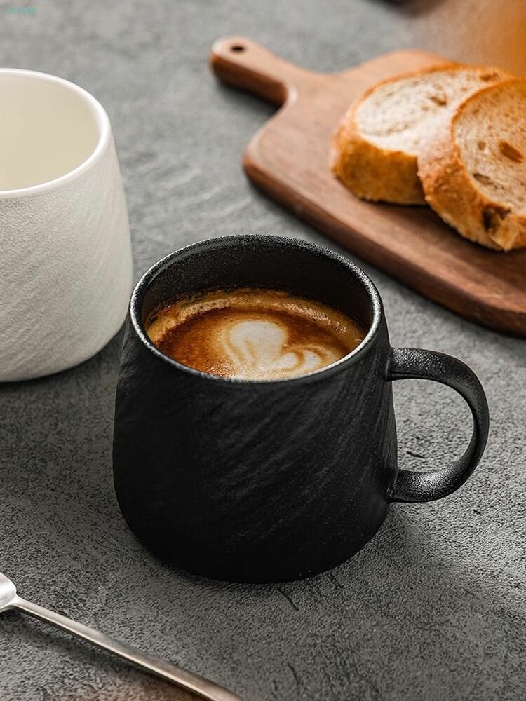 Кружка с каменной текстурой