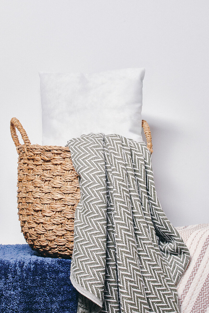 Декоративная подушка. Состав:100% Полиэстер. Размер:45X45CM. Цвет: Белый/DANY