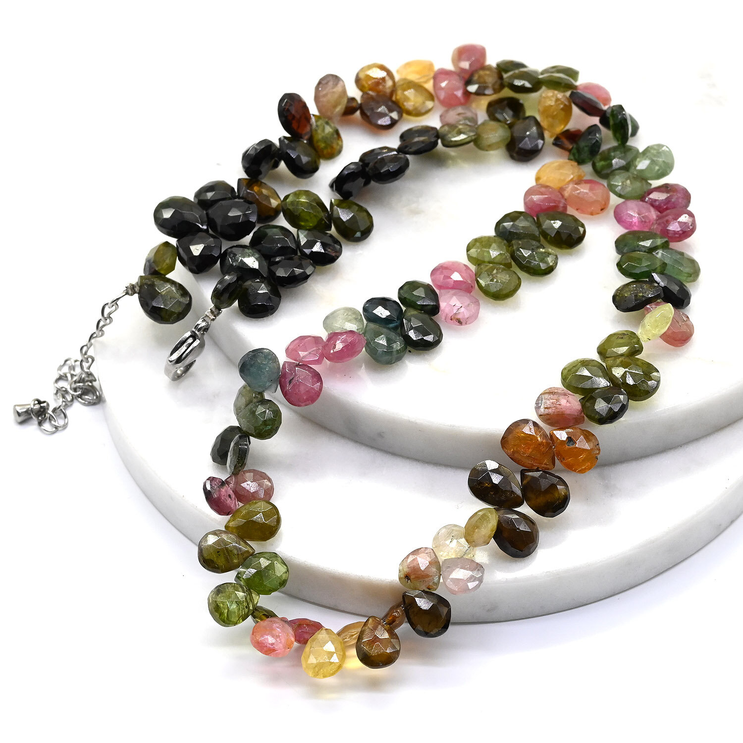 Бусы, турмалин