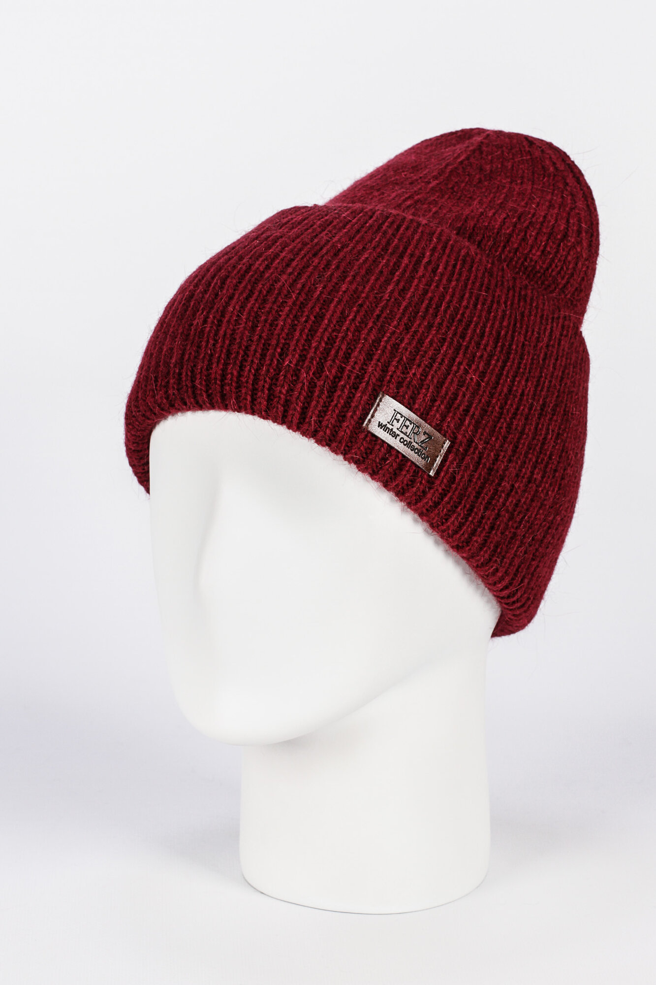 Шапка-бини для женщин