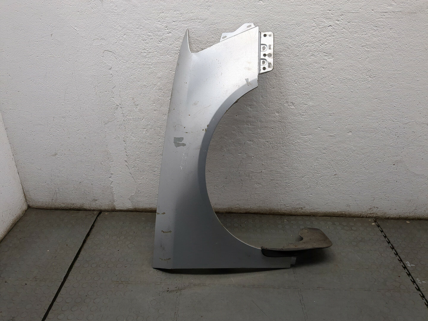 Крыло правое переднее Volkswagen Passat 6 Б/У