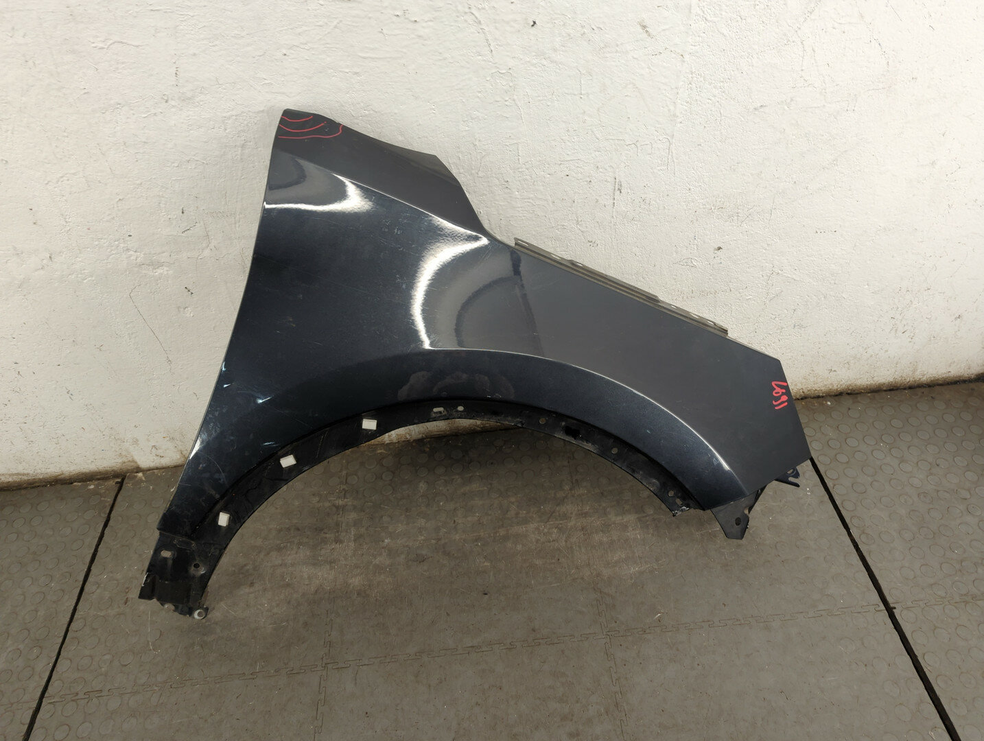 Крыло правое переднее Ford Explorer Б/У