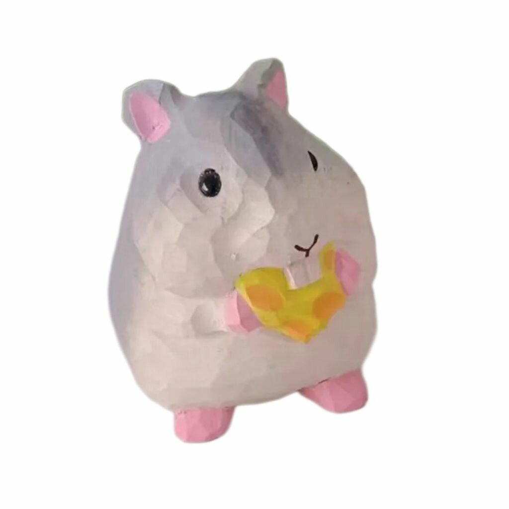 Миниатюрная фигурка хомяка из дерева