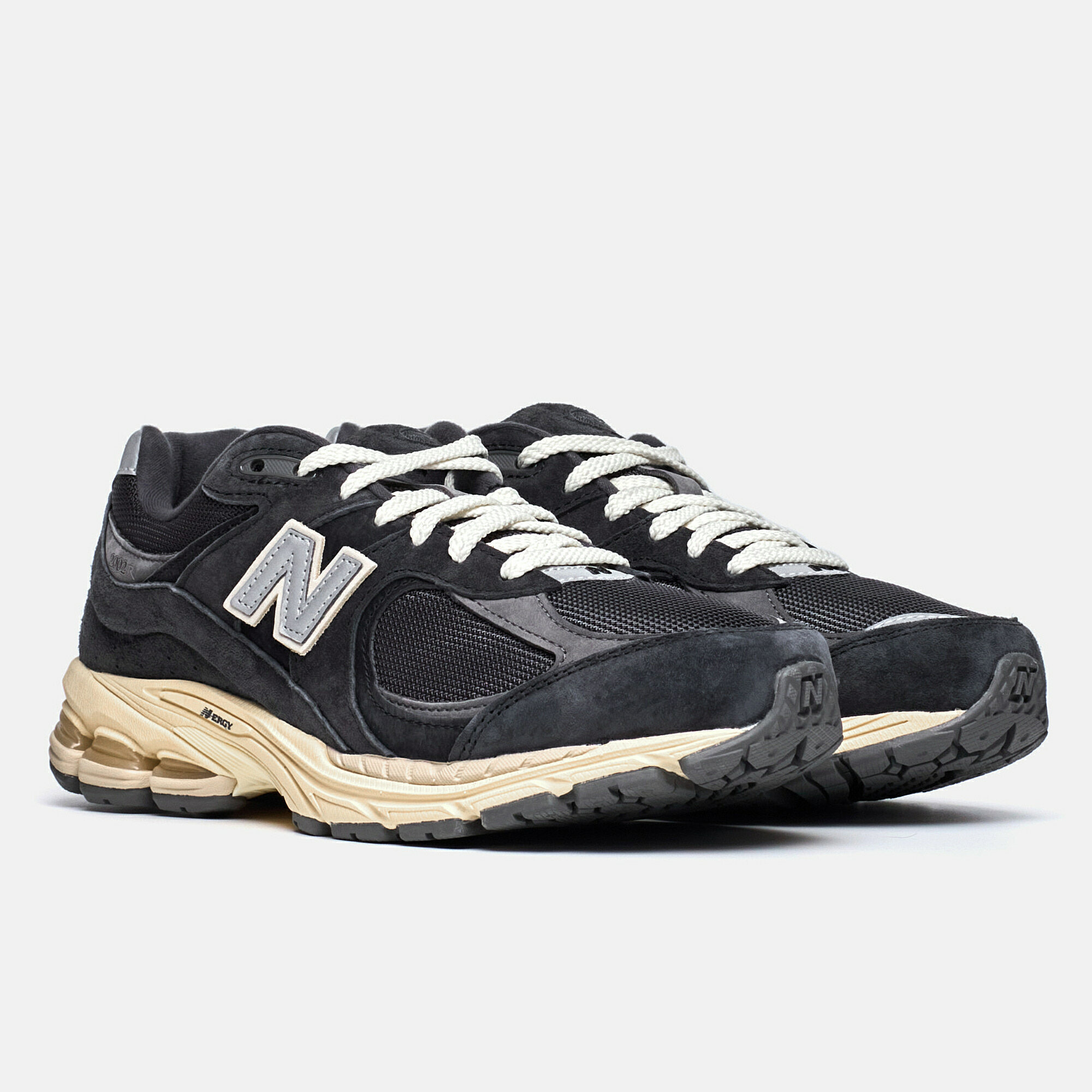 Кроссовки 2002R