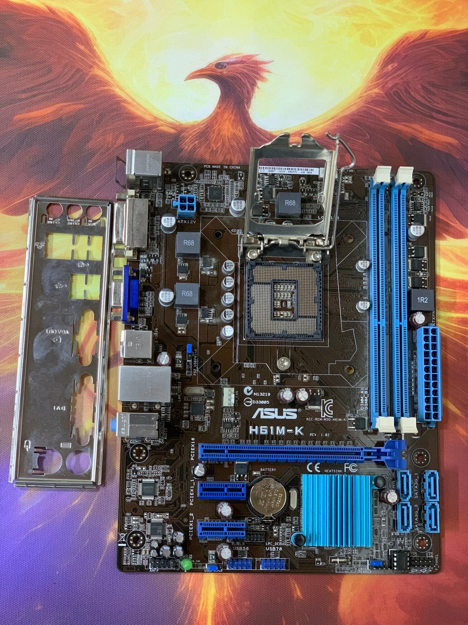 Материнская плата ASUS H61M-K Socket 1155