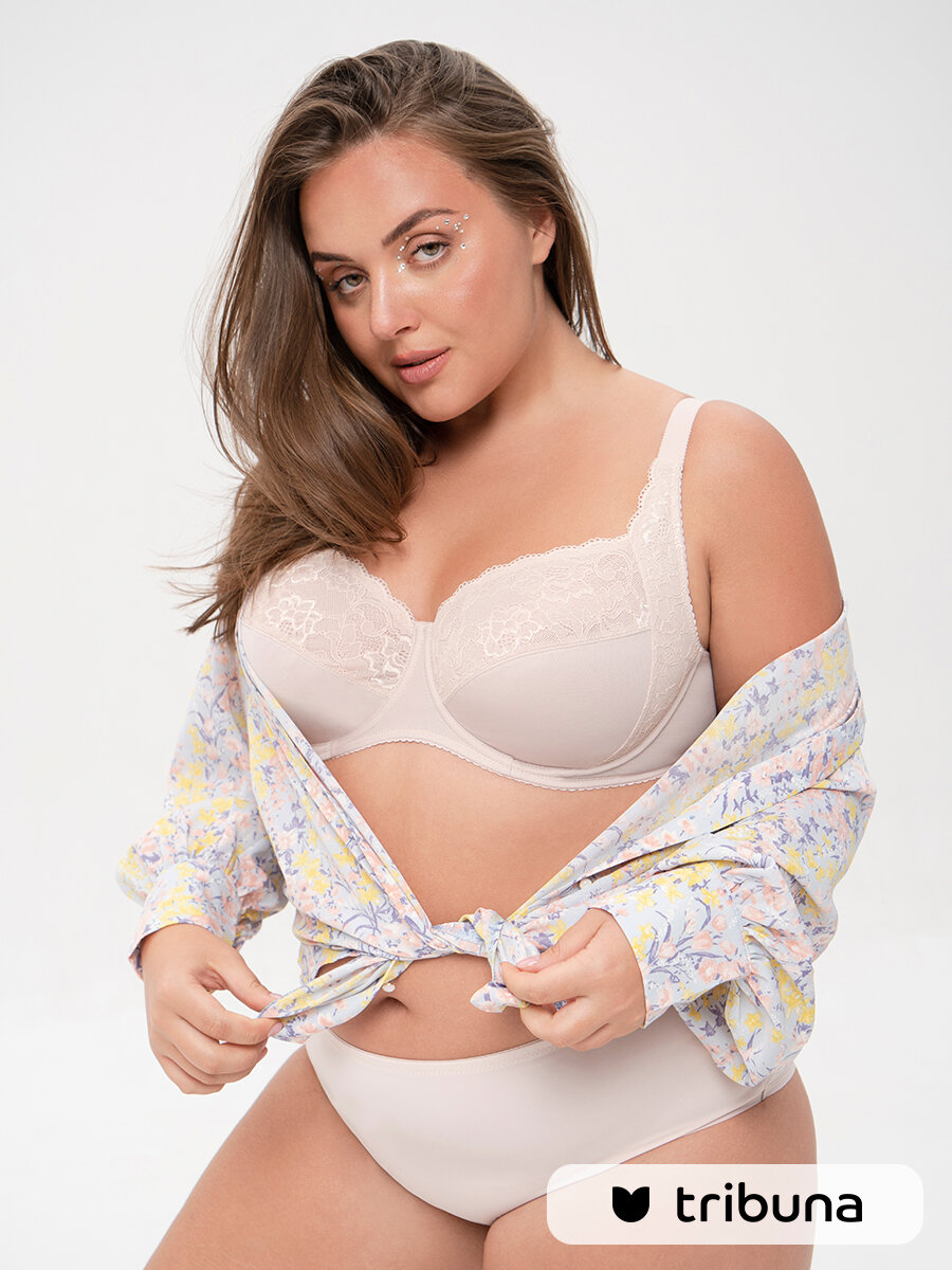 Бюстгальтер средняя мягкая чашка на косточках с кружевом