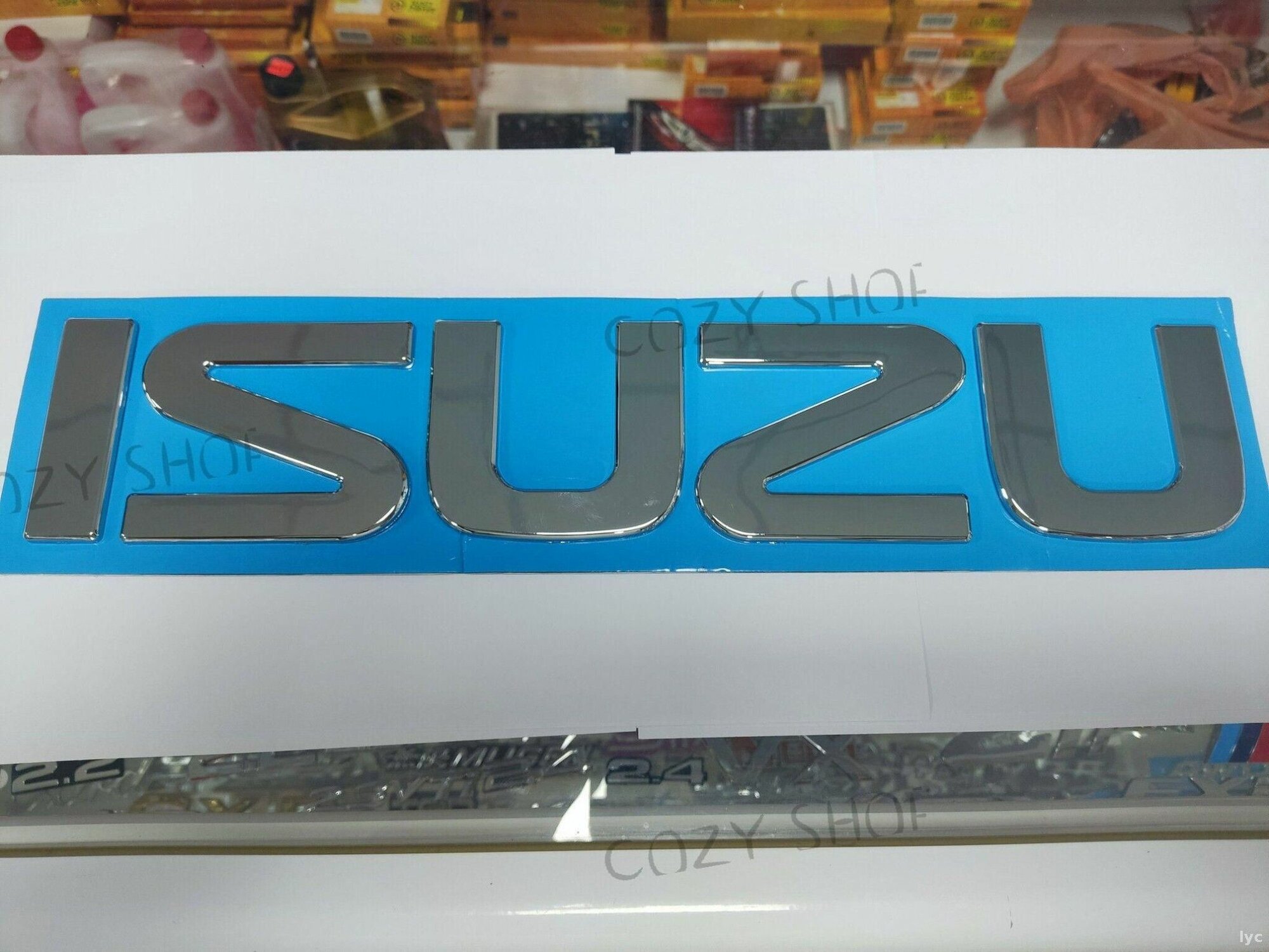 Эксклюзивный автомобильный значок