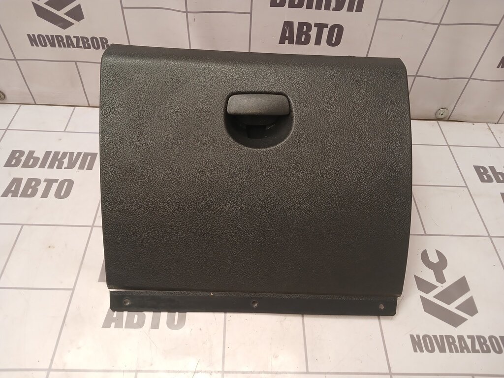 Крышка (дверца) бардачка Renault Logan 2 14-18