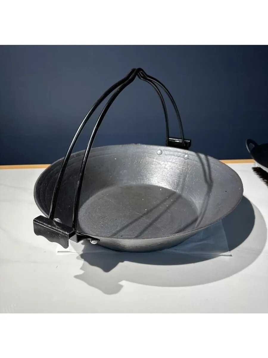 Чугунный подвесной котел (36 см, две ручки, плоский)