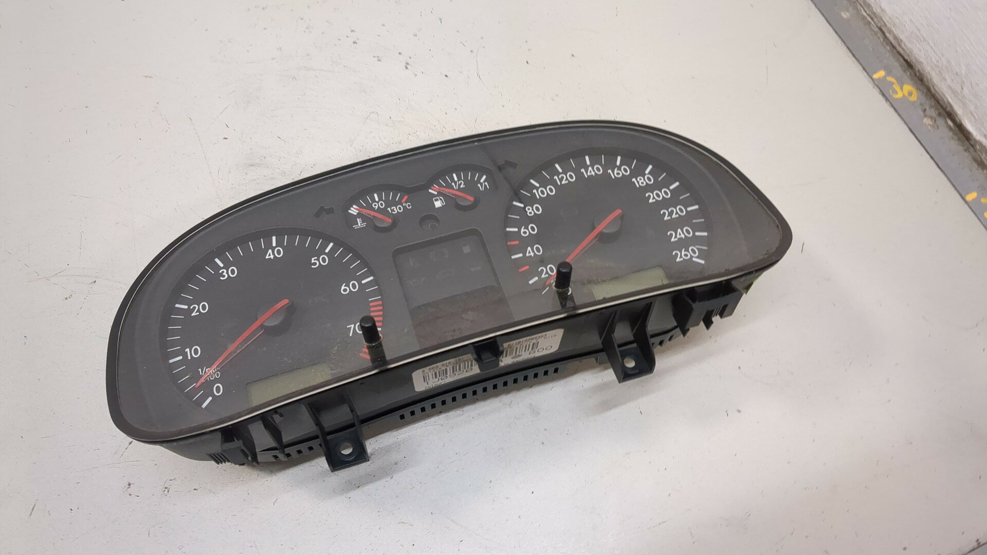 Приборная панель Volkswagen Golf 4 Б/У