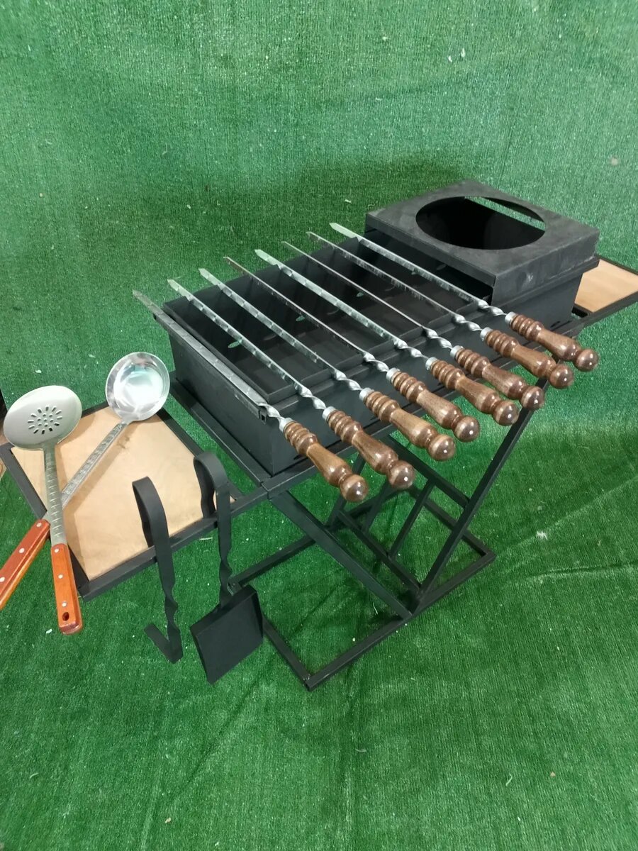 Мангал с подказанником для казана. Стальной лофт мангал. Шампуры в комплекте. Усиленная конструкция