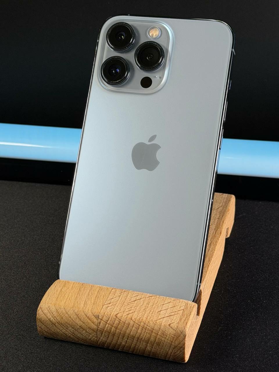 Смартфон Apple iPhone 13 Pro, 256gb, Sierra Blue, J, nano SIM + eSIM